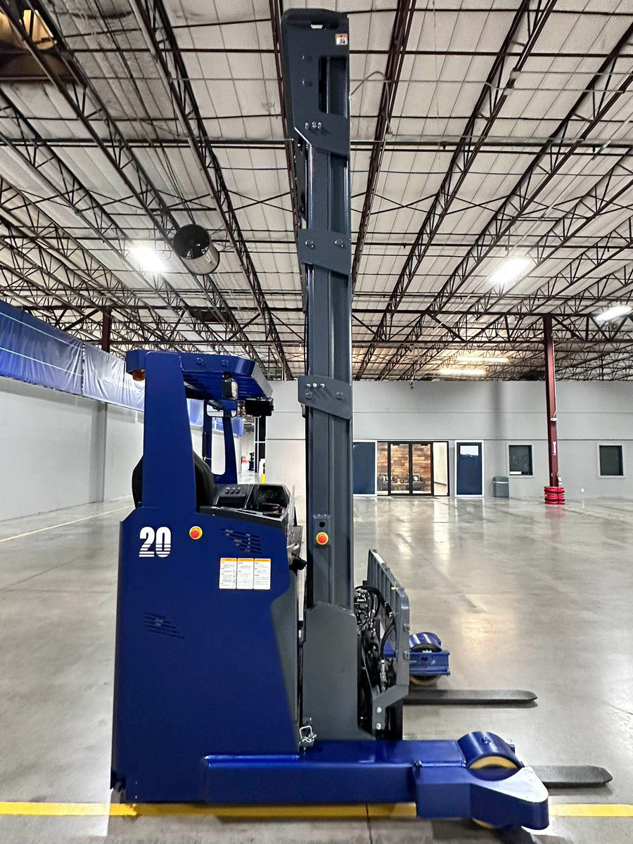 Sliding Mast Reach Truck - 394" fork elevation - 4400lbs capacity ...